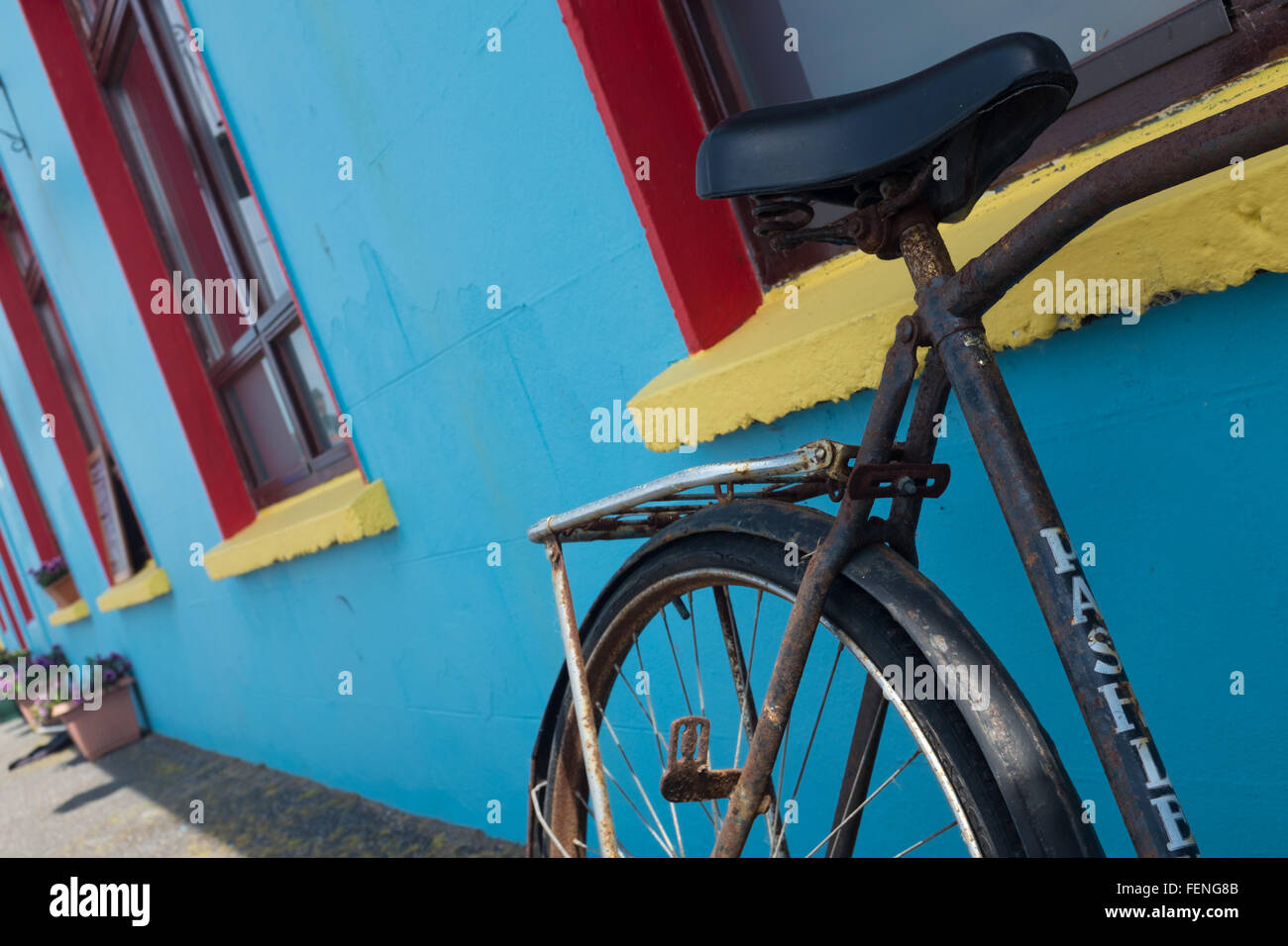 Blue yellow bike hi-res stock photography and images - Alamy