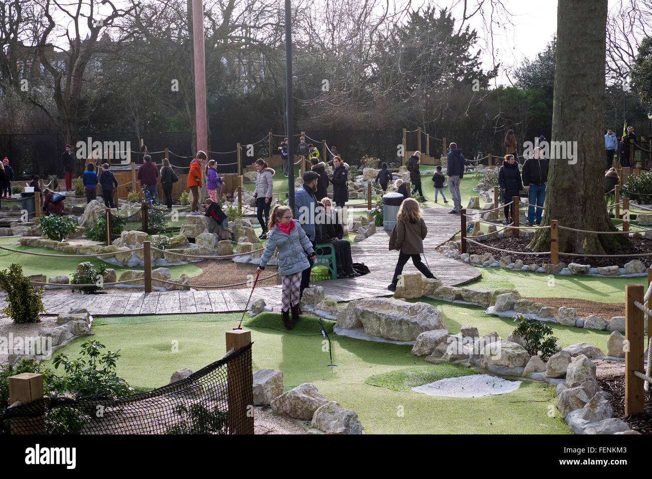 Daytime city centre activity hi-res stock photography and images - Alamy
