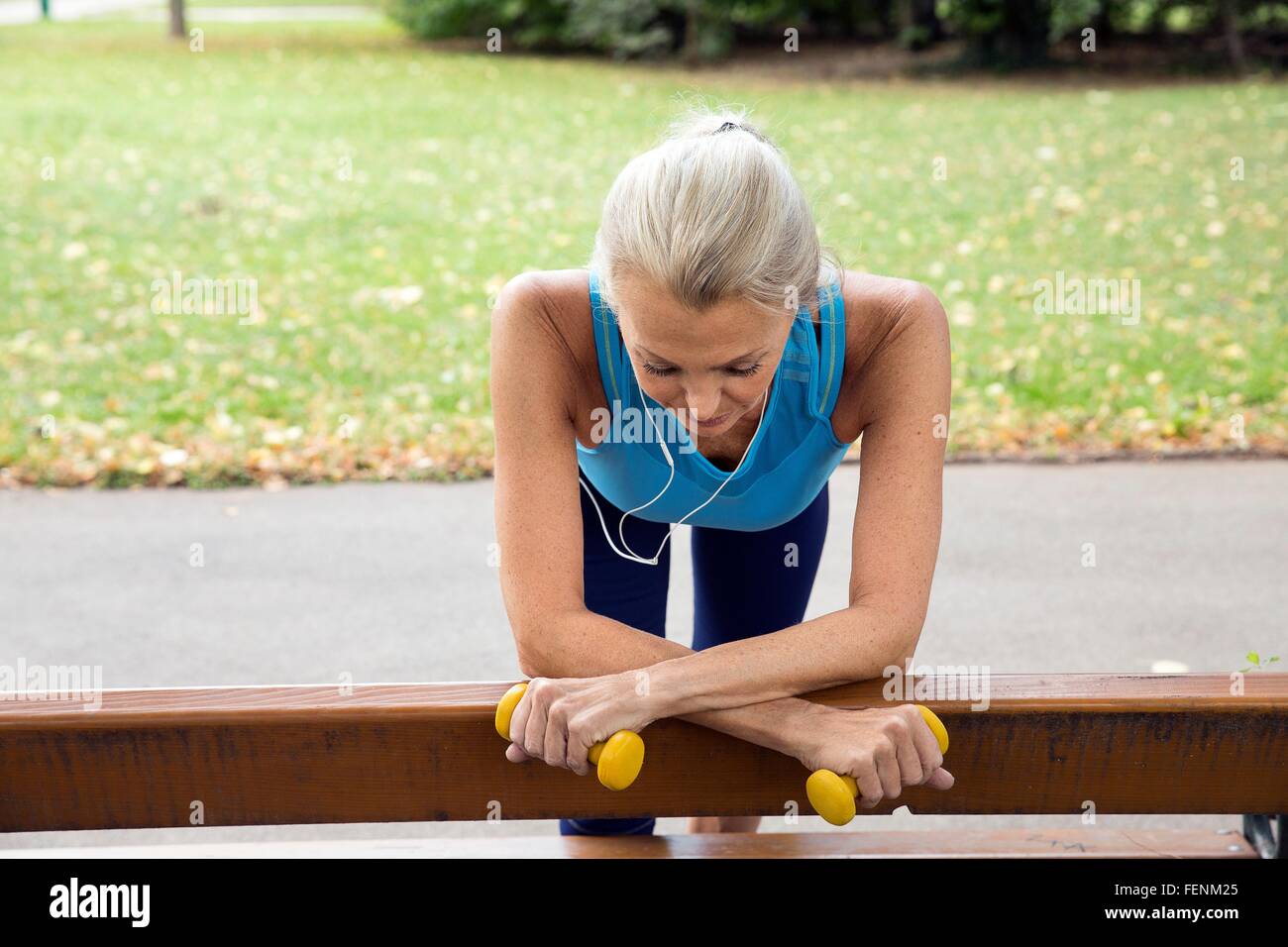 Taking break park bench hi-res stock photography and images - Alamy