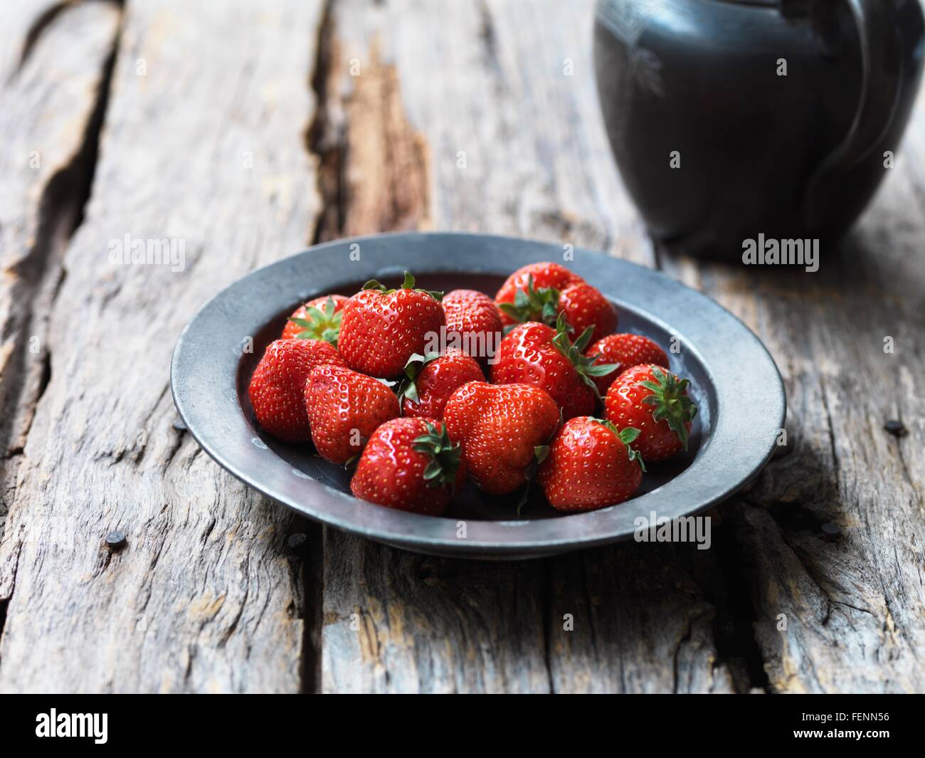 Strawberries hi-res stock photography and images - Alamy