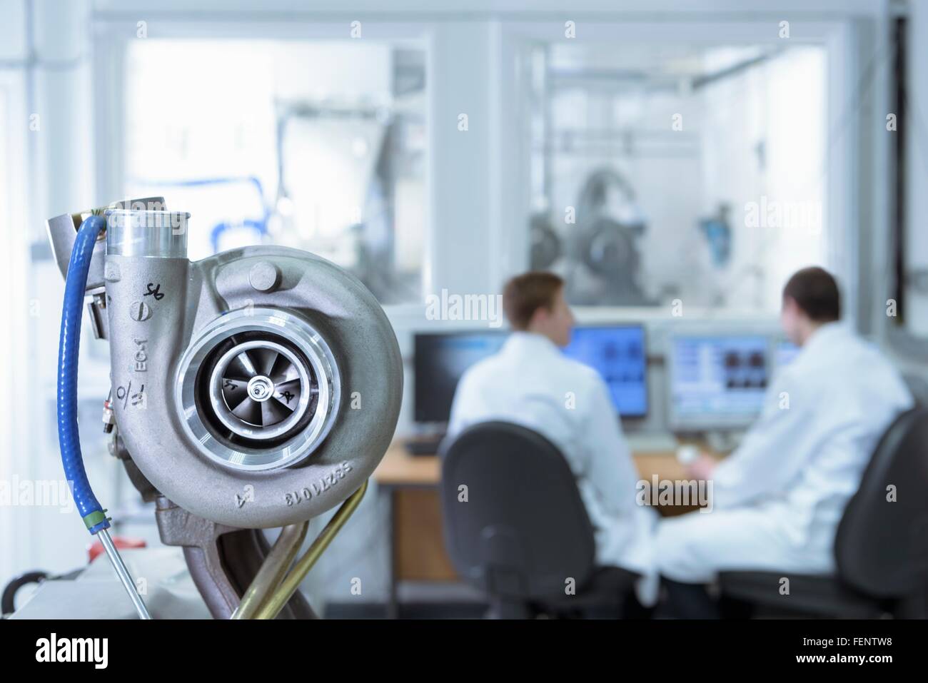 Use of computers hi-res stock photography and images - Alamy