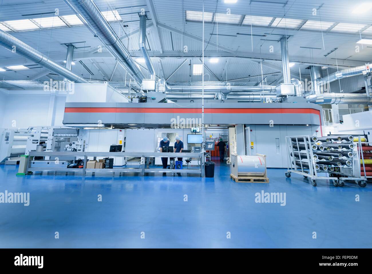 Factory teams hi-res stock photography and images - Alamy