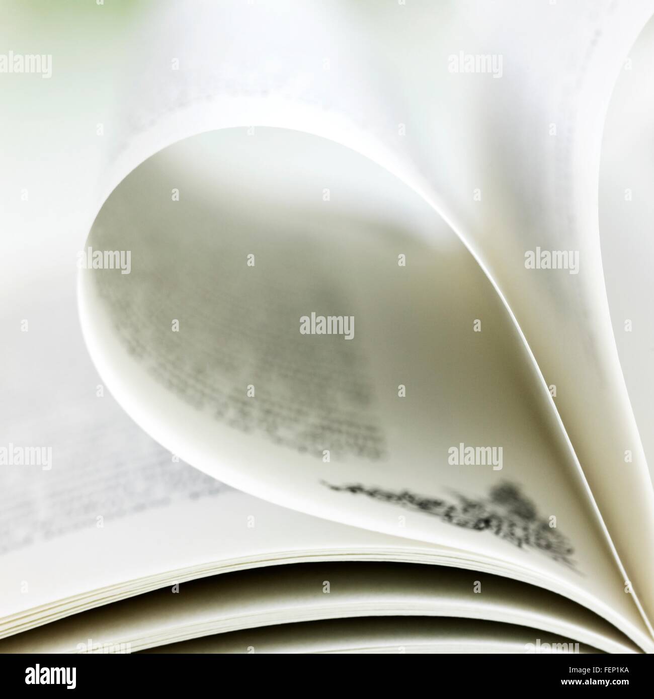 Curved heart hi-res stock photography and images - Alamy