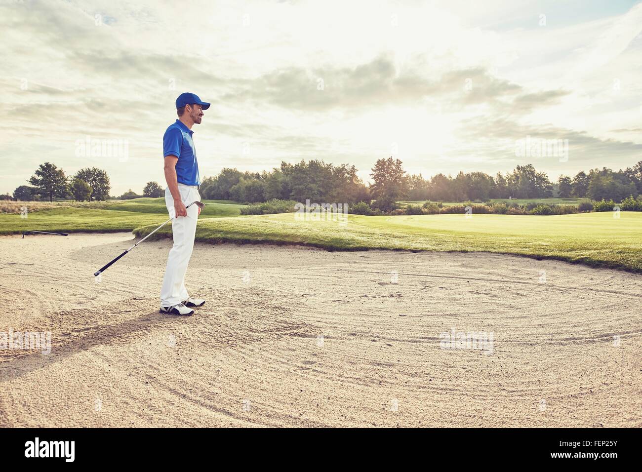 Golf sand trap hi-res stock photography and images - Alamy