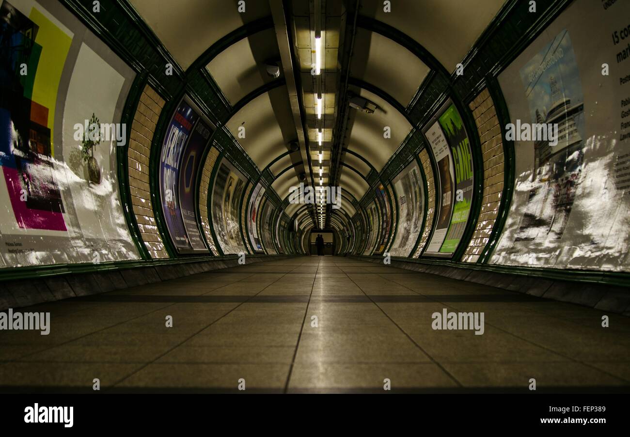 Tiled tunnel walkway hi-res stock photography and images - Alamy