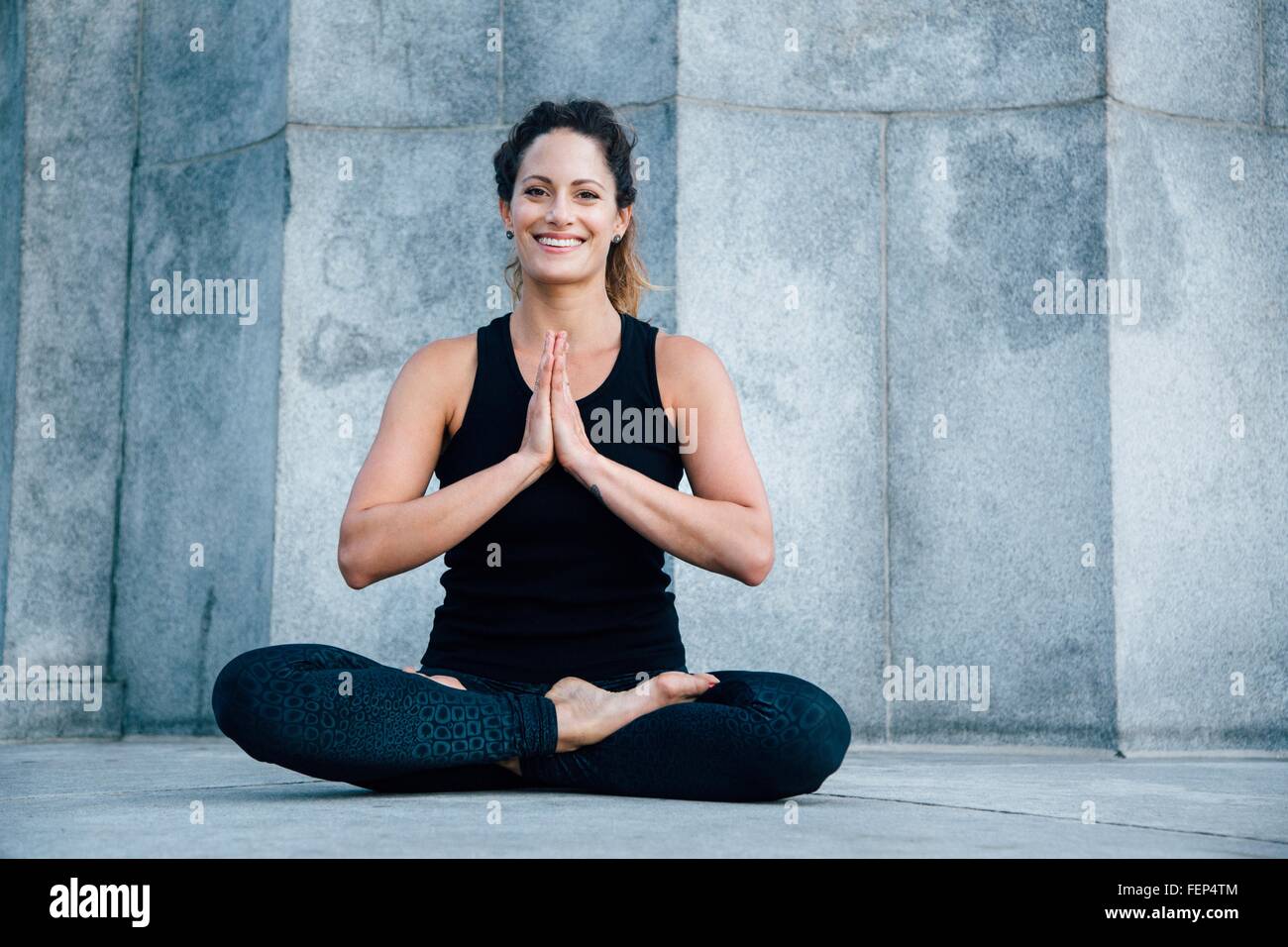 Anjali mudra hi-res stock photography and images - Alamy