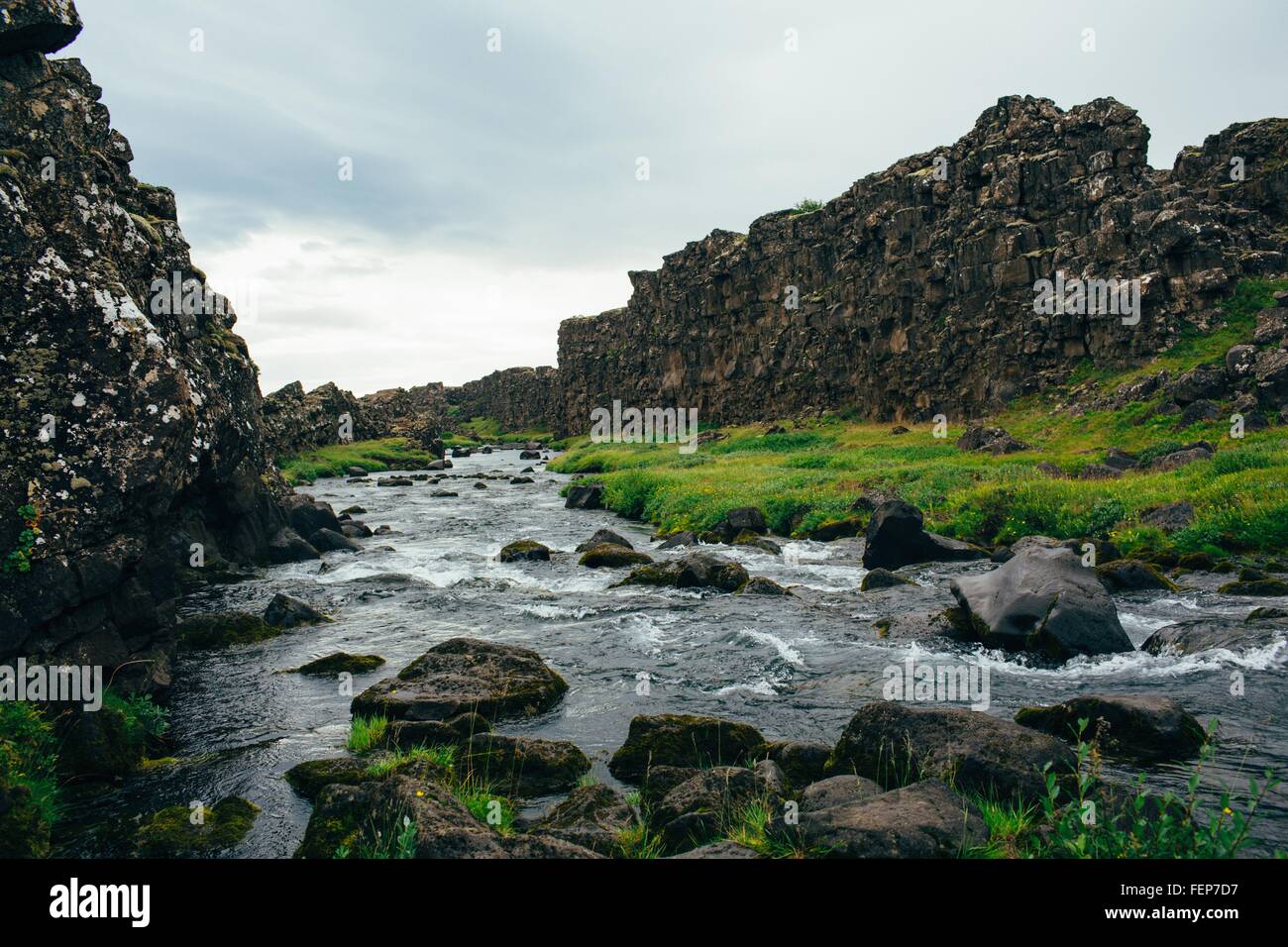 Rocky riverbed hi-res stock photography and images - Alamy