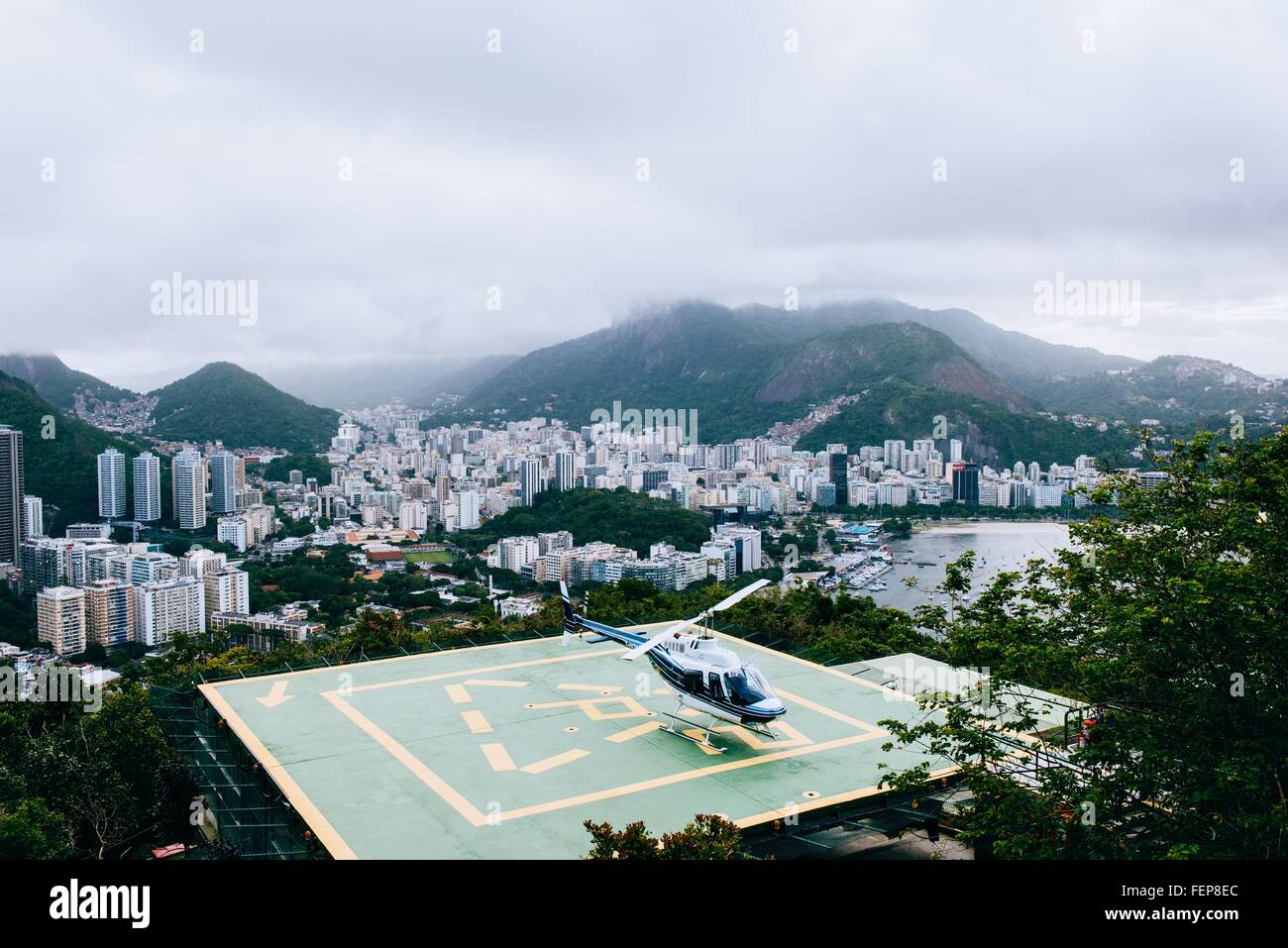 Helicopter landing pad aerial hi-res stock photography and images - Alamy