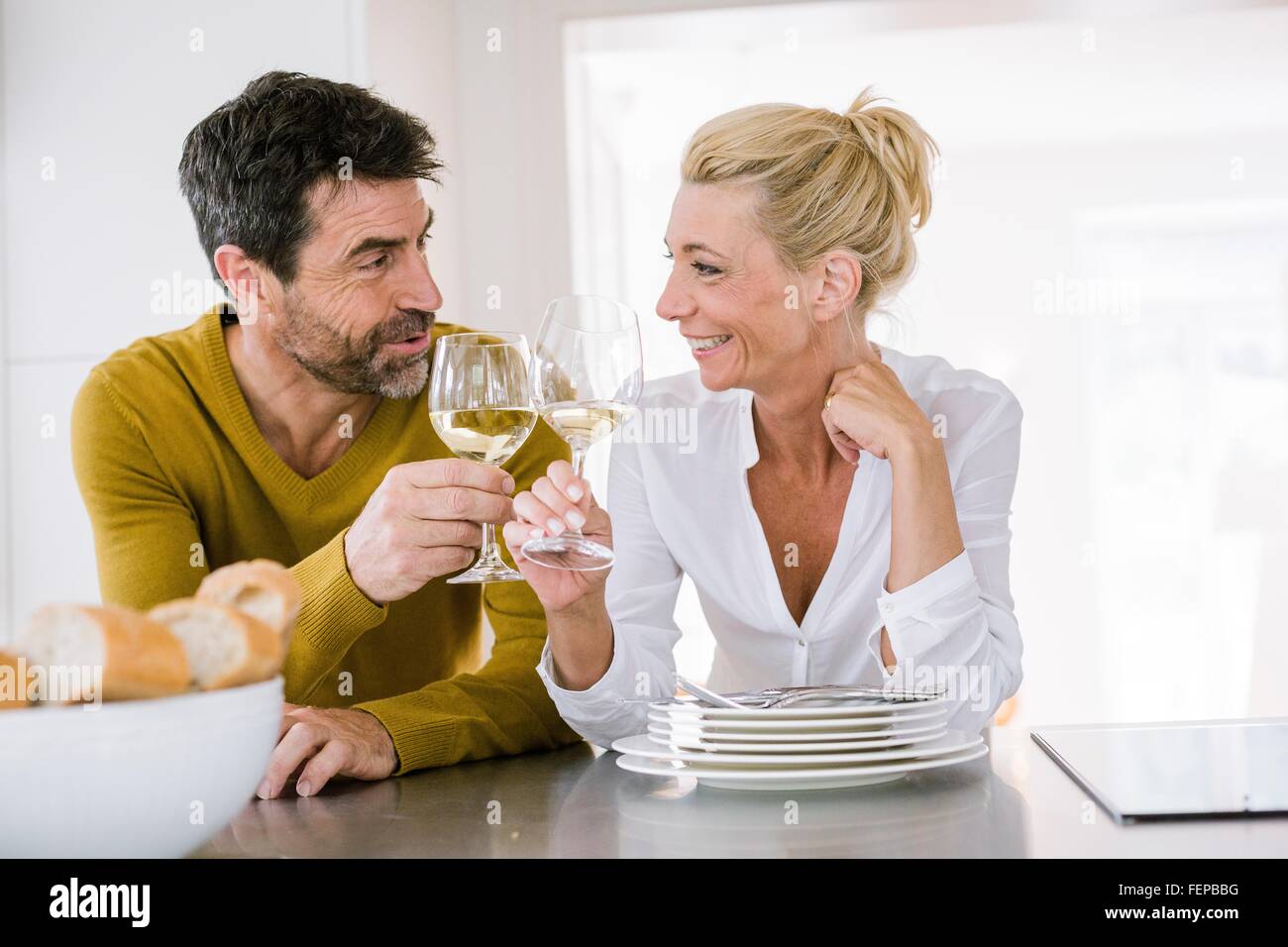 Sharing a glass hi-res stock photography and images - Alamy