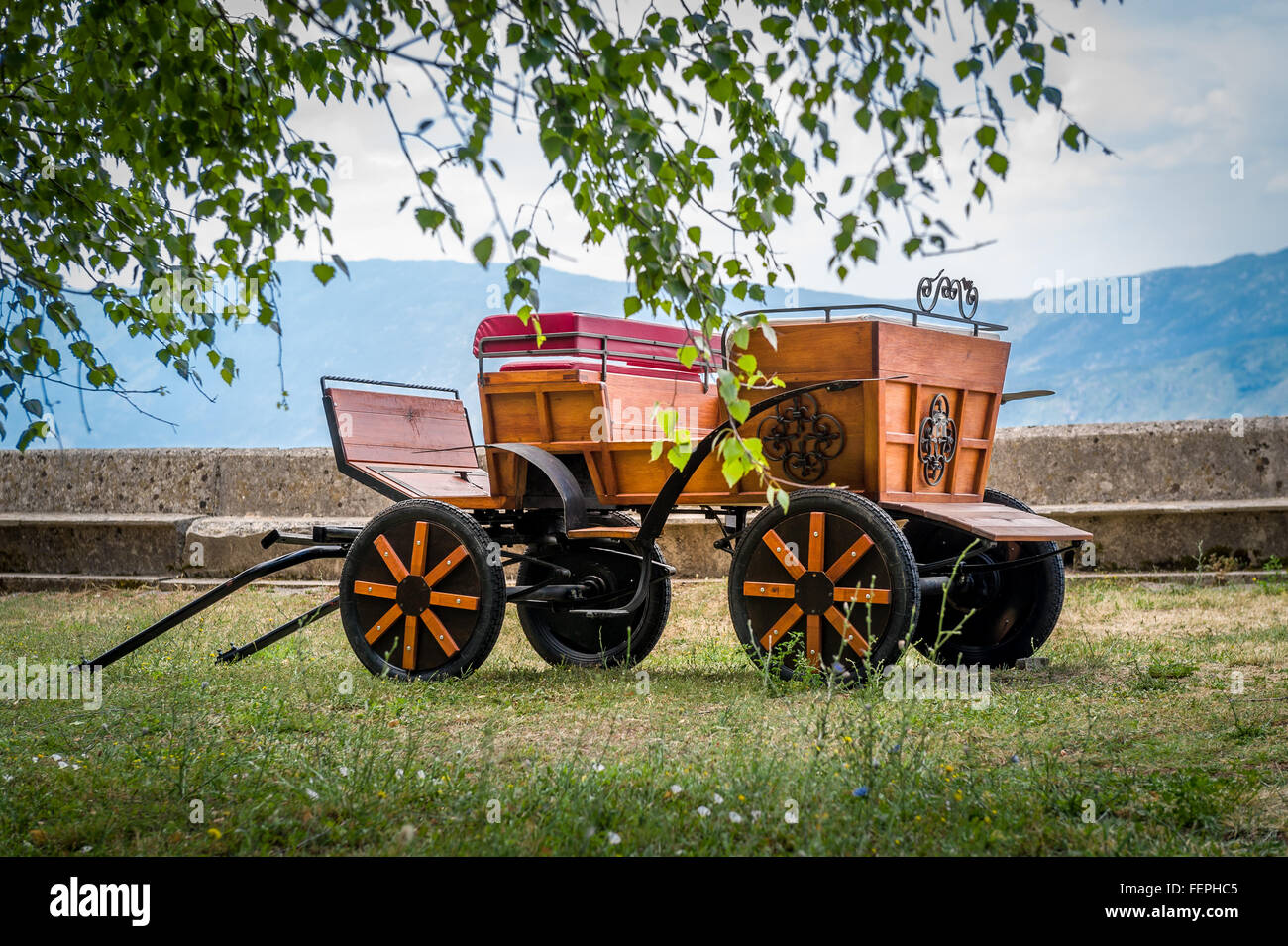 Retro style horsedrawn carriage Stock Photo - Alamy