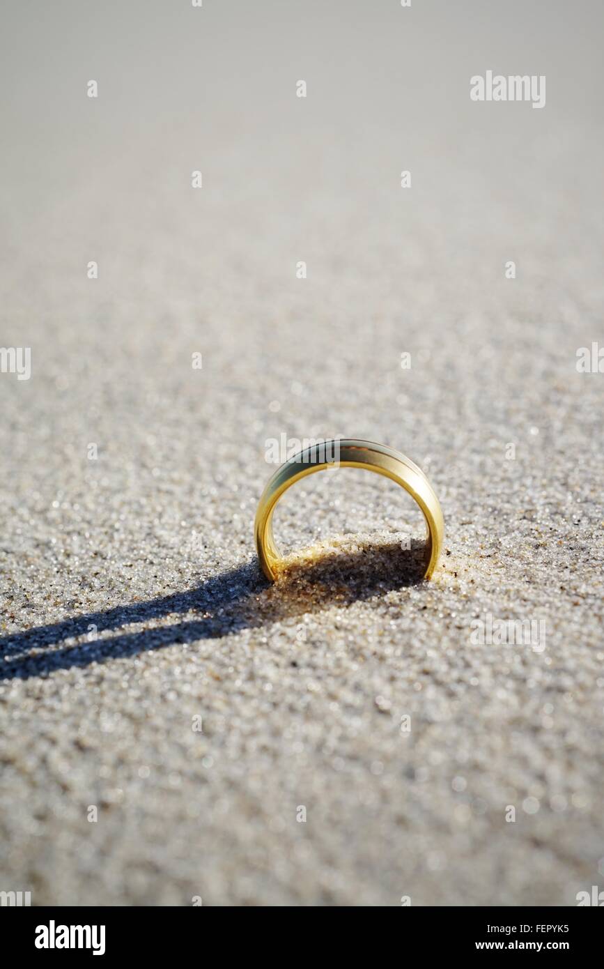 Life ring on beach hi-res stock photography and images - Alamy