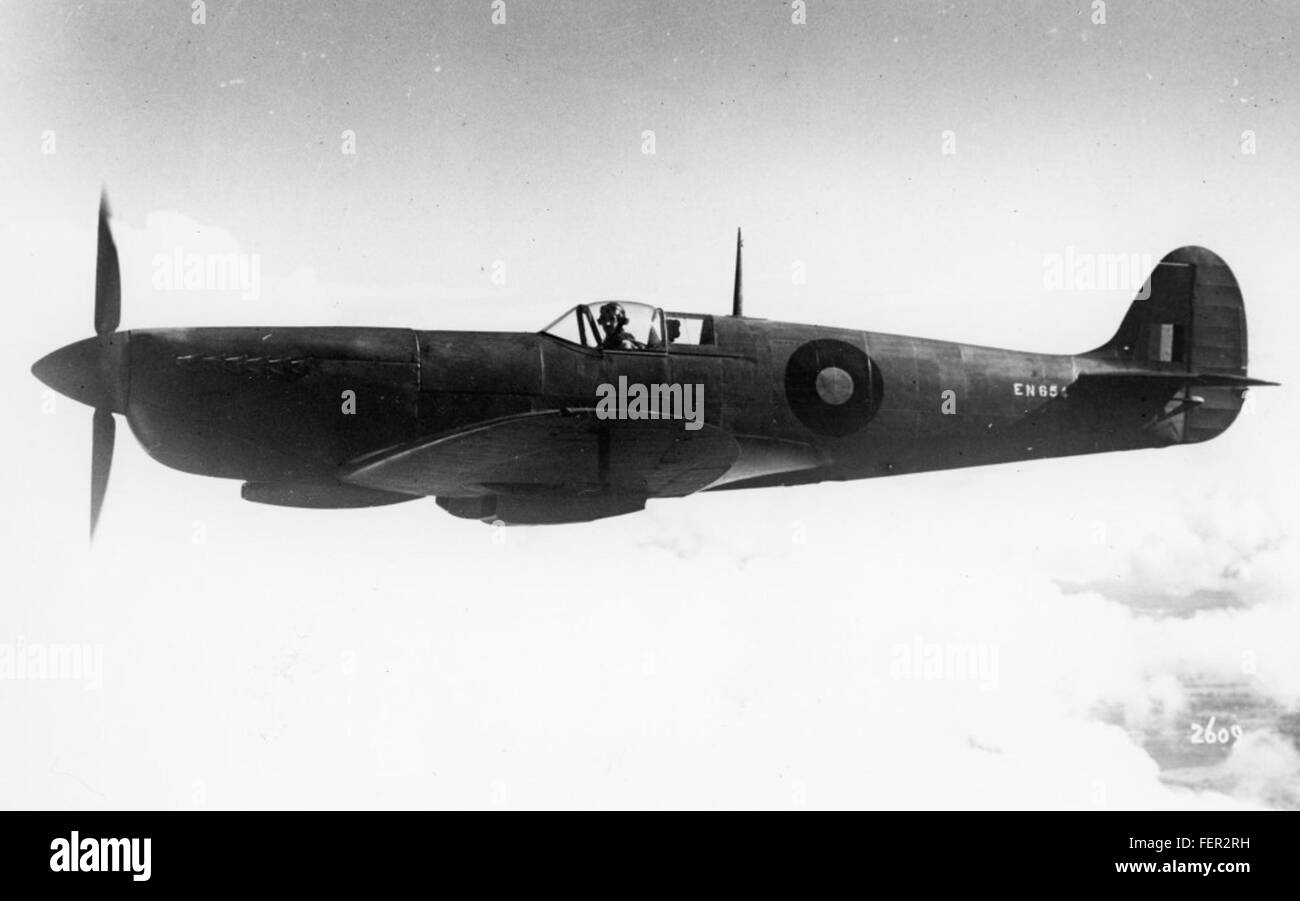 Supermarine spitfire pr xi hi-res stock photography and images - Alamy
