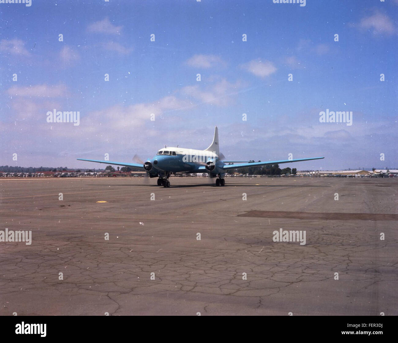 Convair 340 hi-res stock photography and images - Alamy