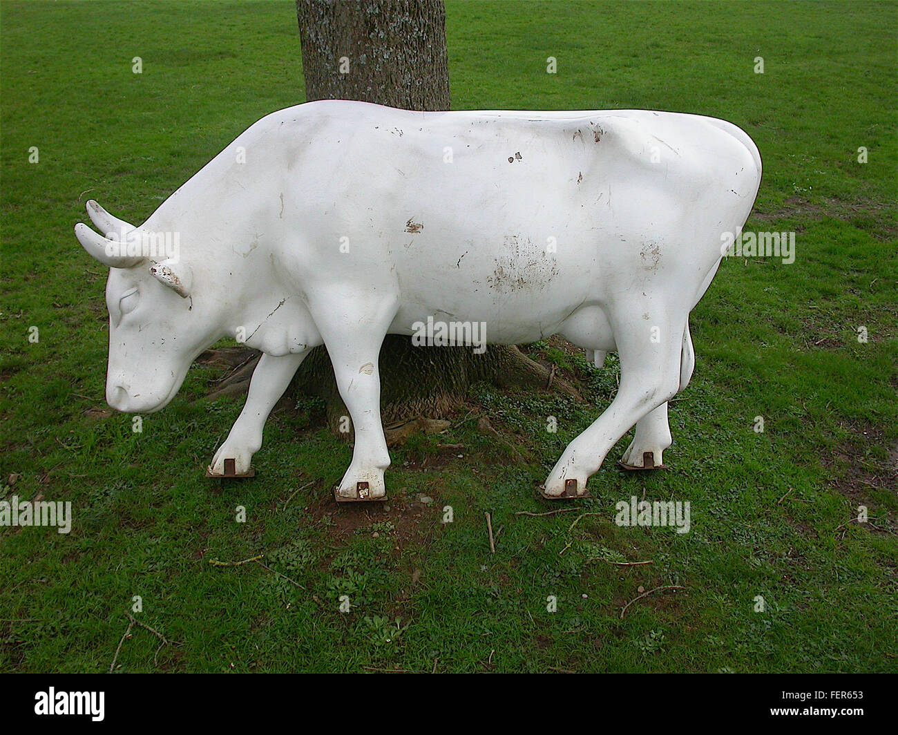 Artificial cow hi-res stock photography and images - Alamy