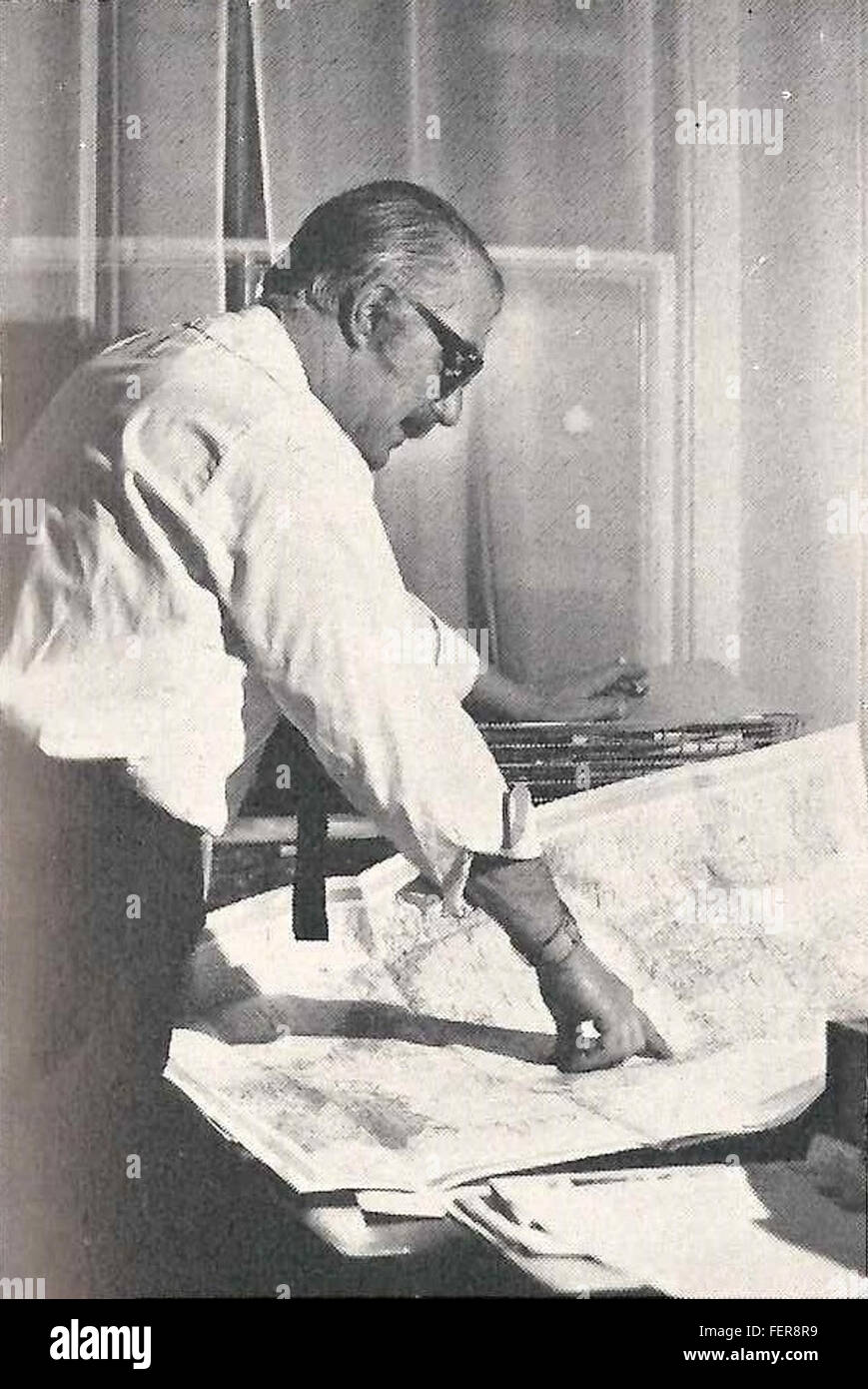 H saunders hi-res stock photography and images - Alamy