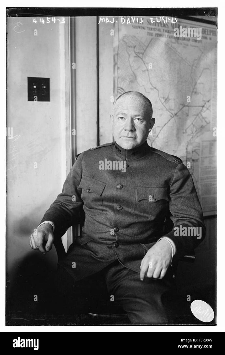 Major general davis Black and White Stock Photos & Images - Alamy