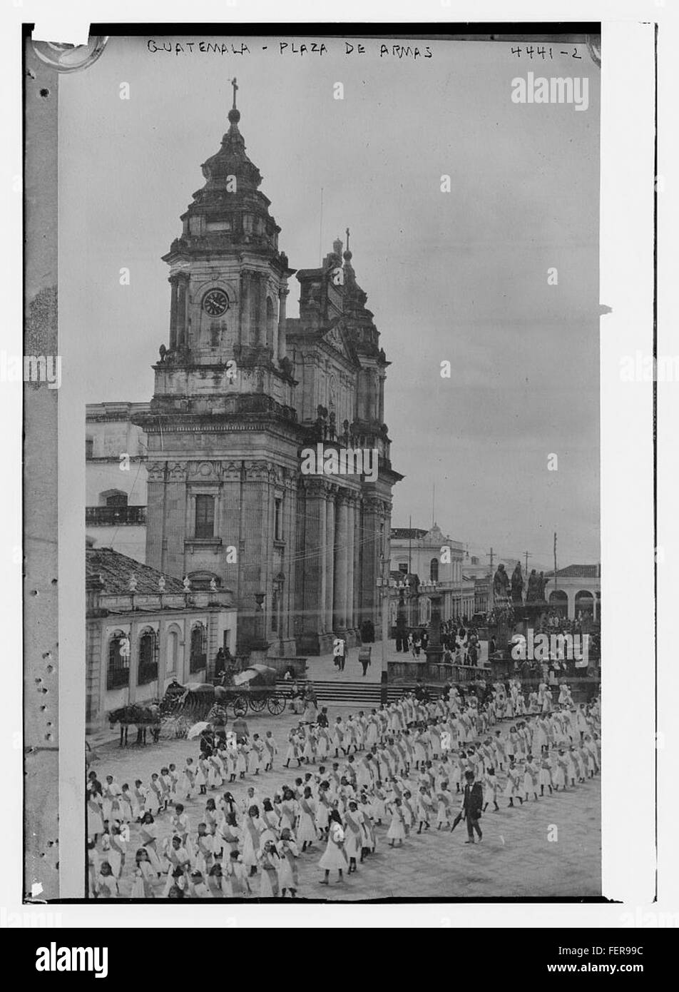 Square surrounded Black and White Stock Photos & Images - Alamy