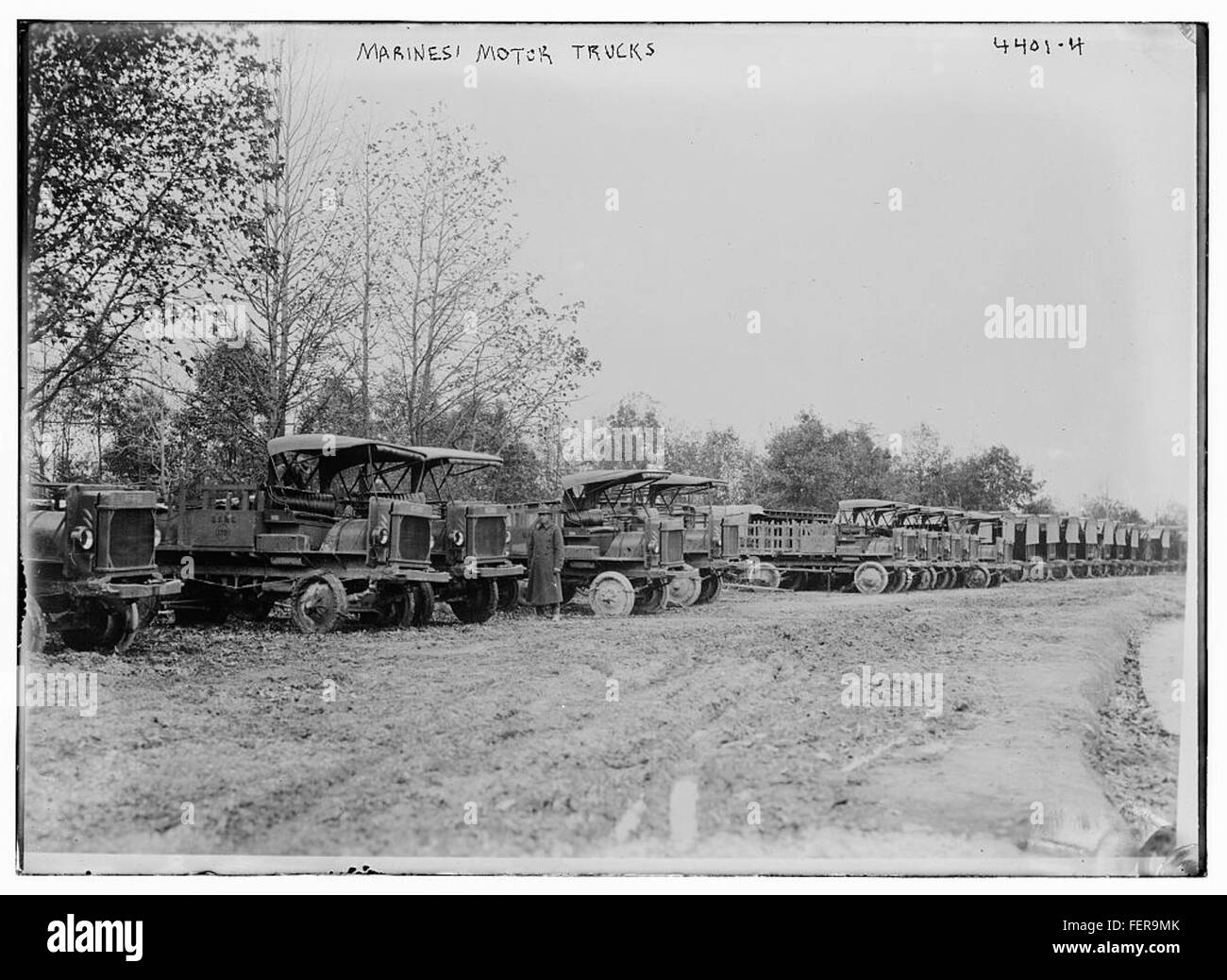 Marines motor trucks hi-res stock photography and images - Alamy