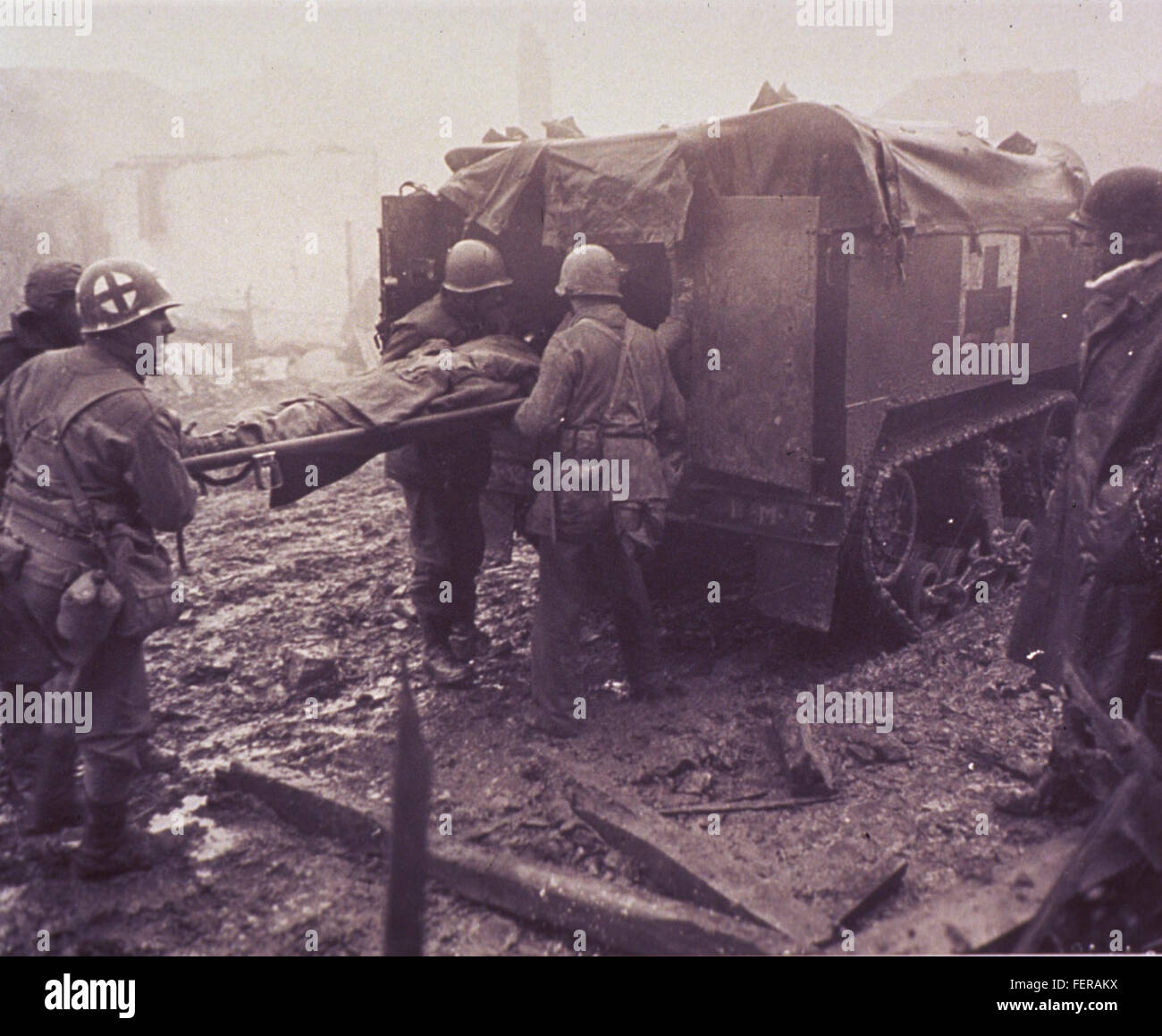 Ww2 american soldier hi-res stock photography and images - Alamy