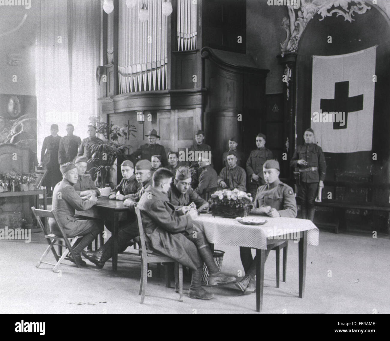 U s army soldier treated hi-res stock photography and images - Alamy