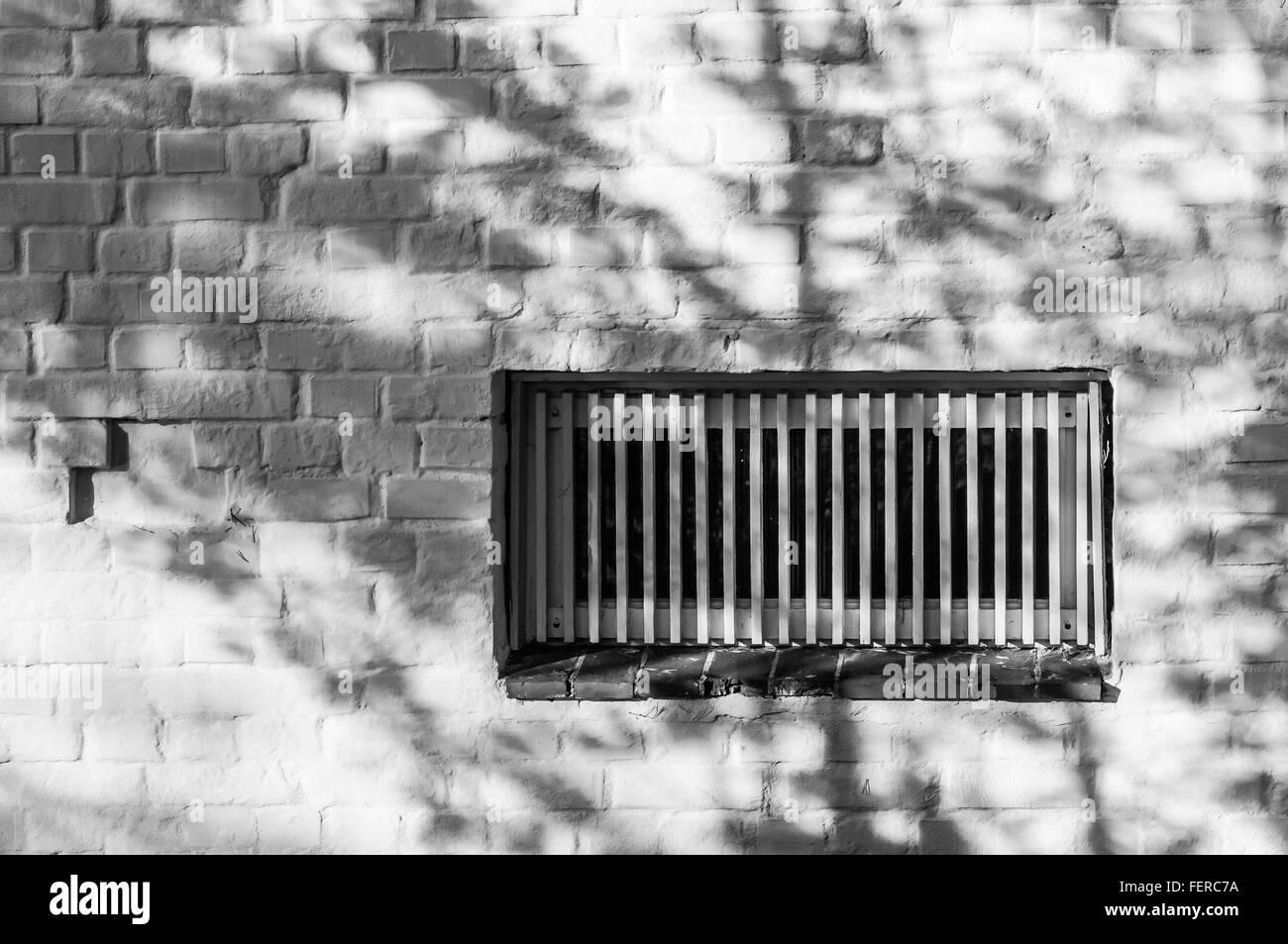 Exterior house window hi-res stock photography and images - Alamy