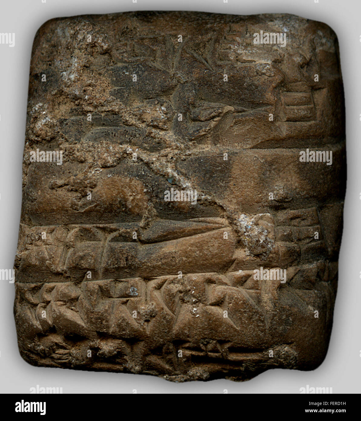 Sumerian cuneiform writing hi-res stock photography and images - Alamy