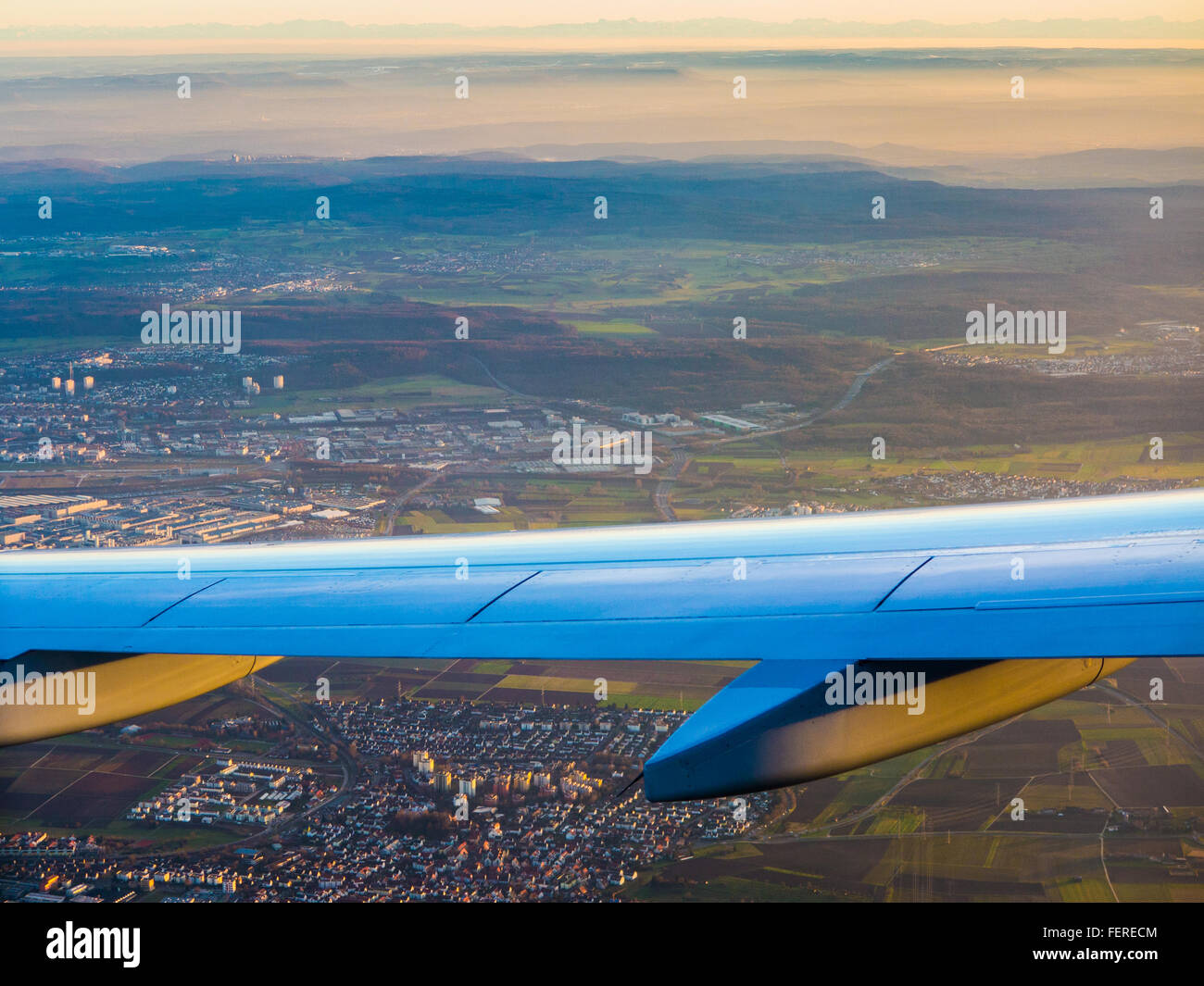 Airplane over landscape airplane hi-res stock photography and images ...
