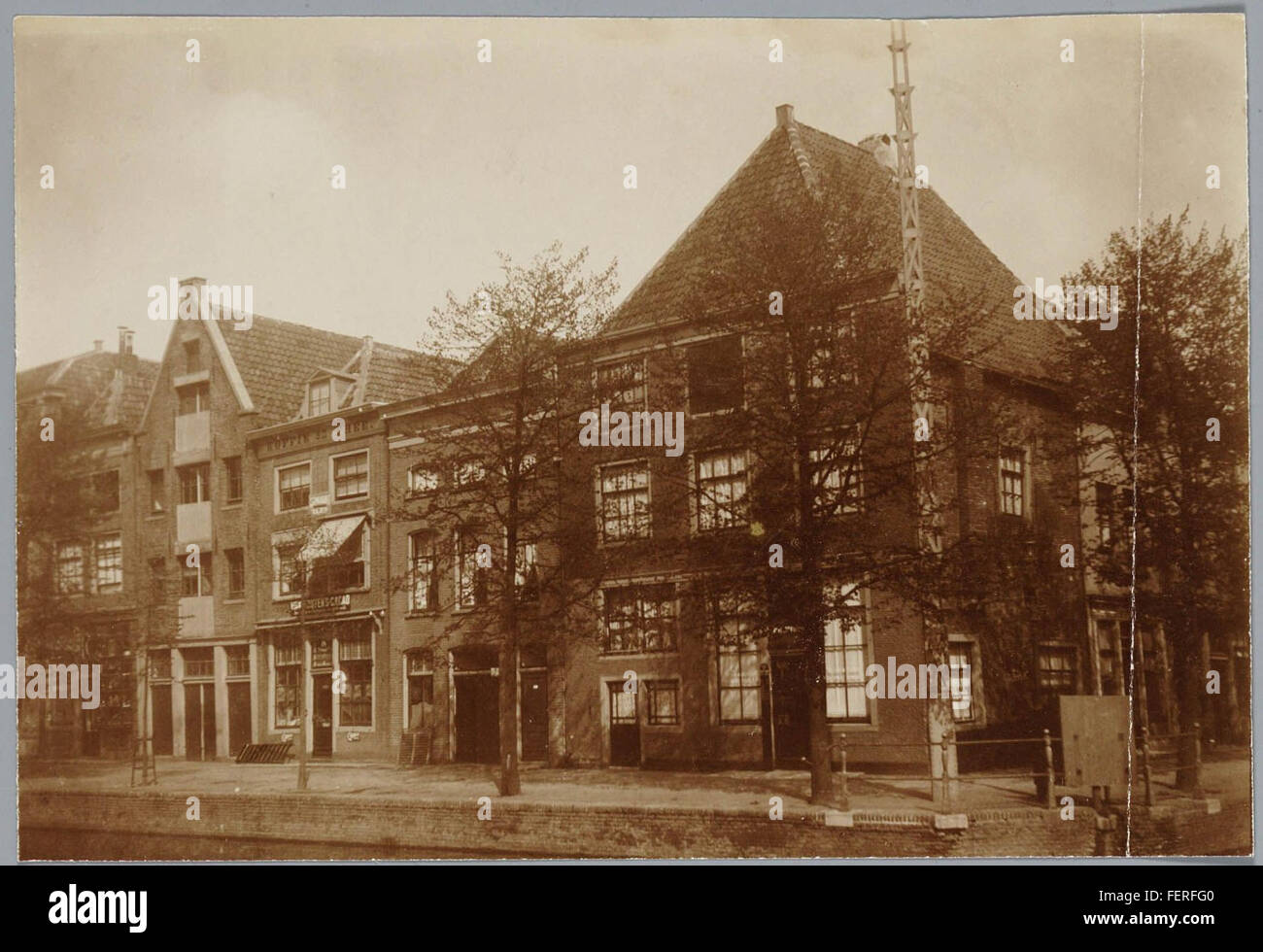 The Voordam, a ship launched around 1895, was a prominent vessel in ...