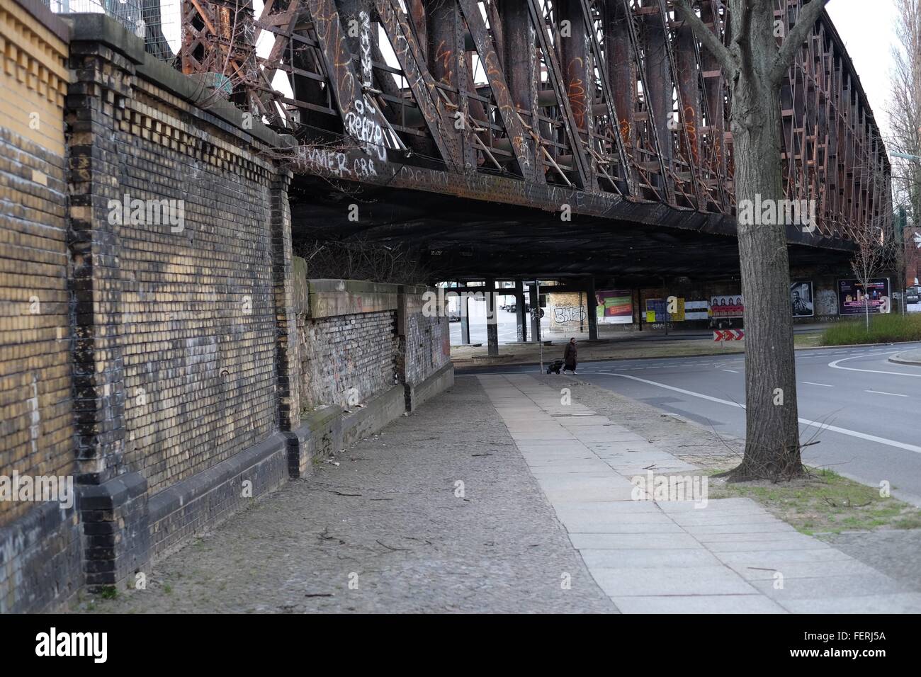 Rusty bridge hi-res stock photography and images - Alamy