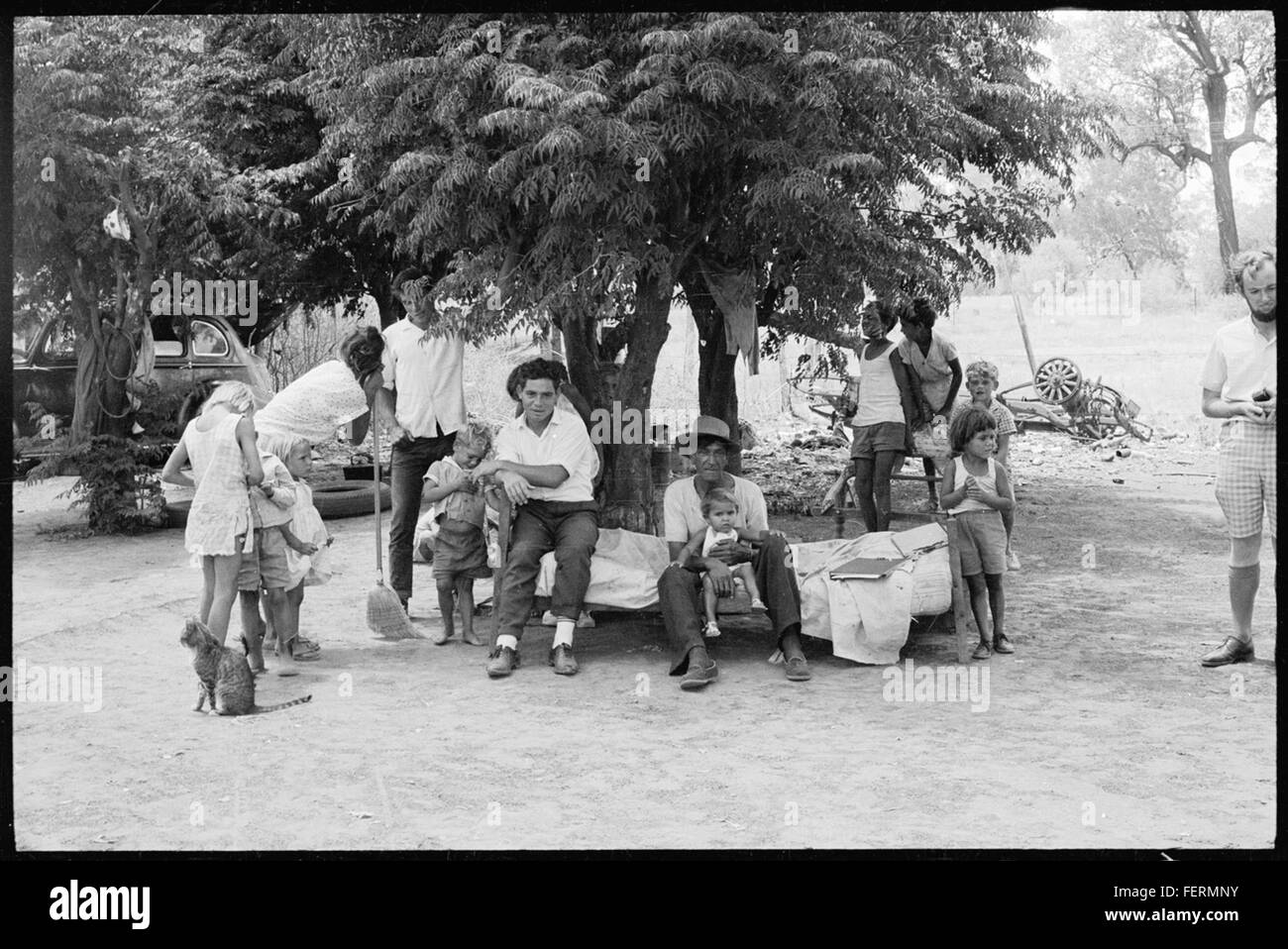 Aboriginal family australia hi-res stock photography and images - Alamy