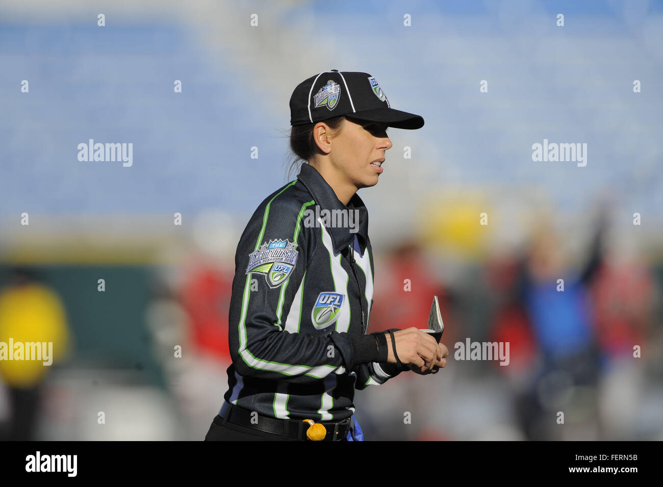 Sarah thomas referee hi-res stock photography and images - Alamy