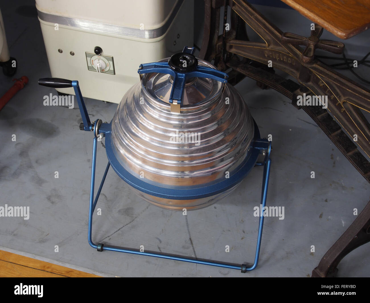 Historical washing machine hi-res stock photography and images - Alamy