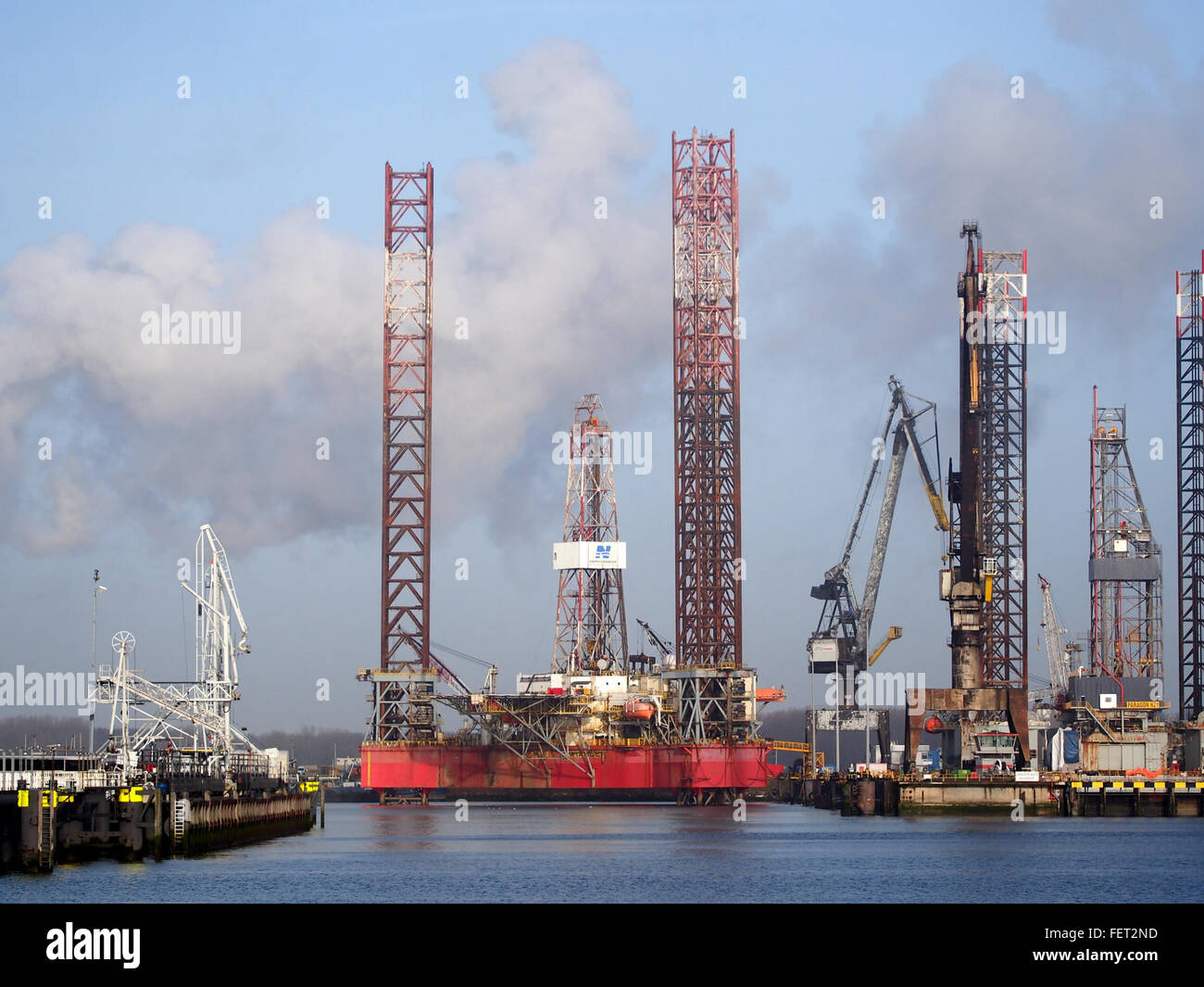 Energy enhancer ship hi-res stock photography and images - Alamy