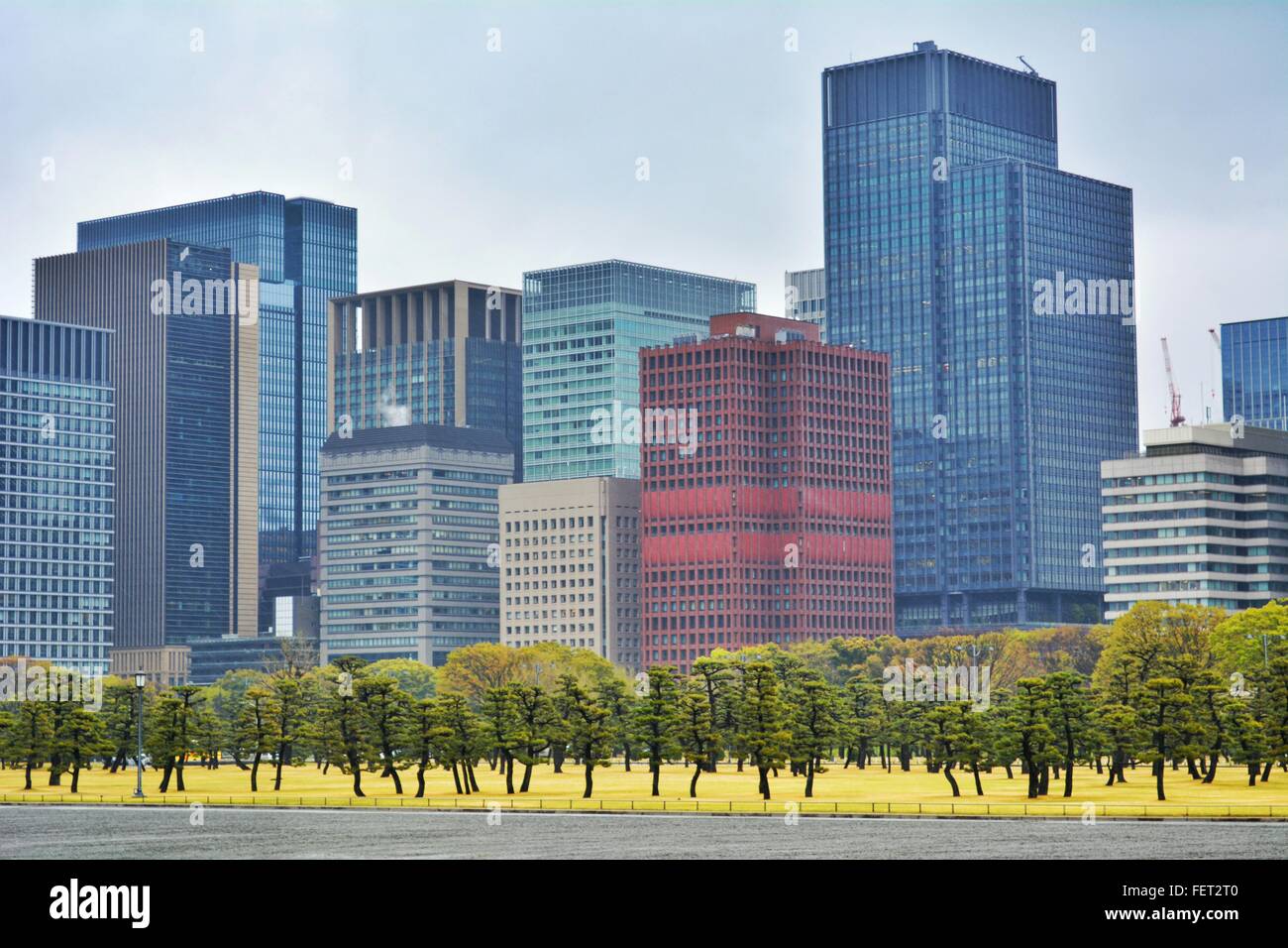 Office buildings hi-res stock photography and images - Alamy