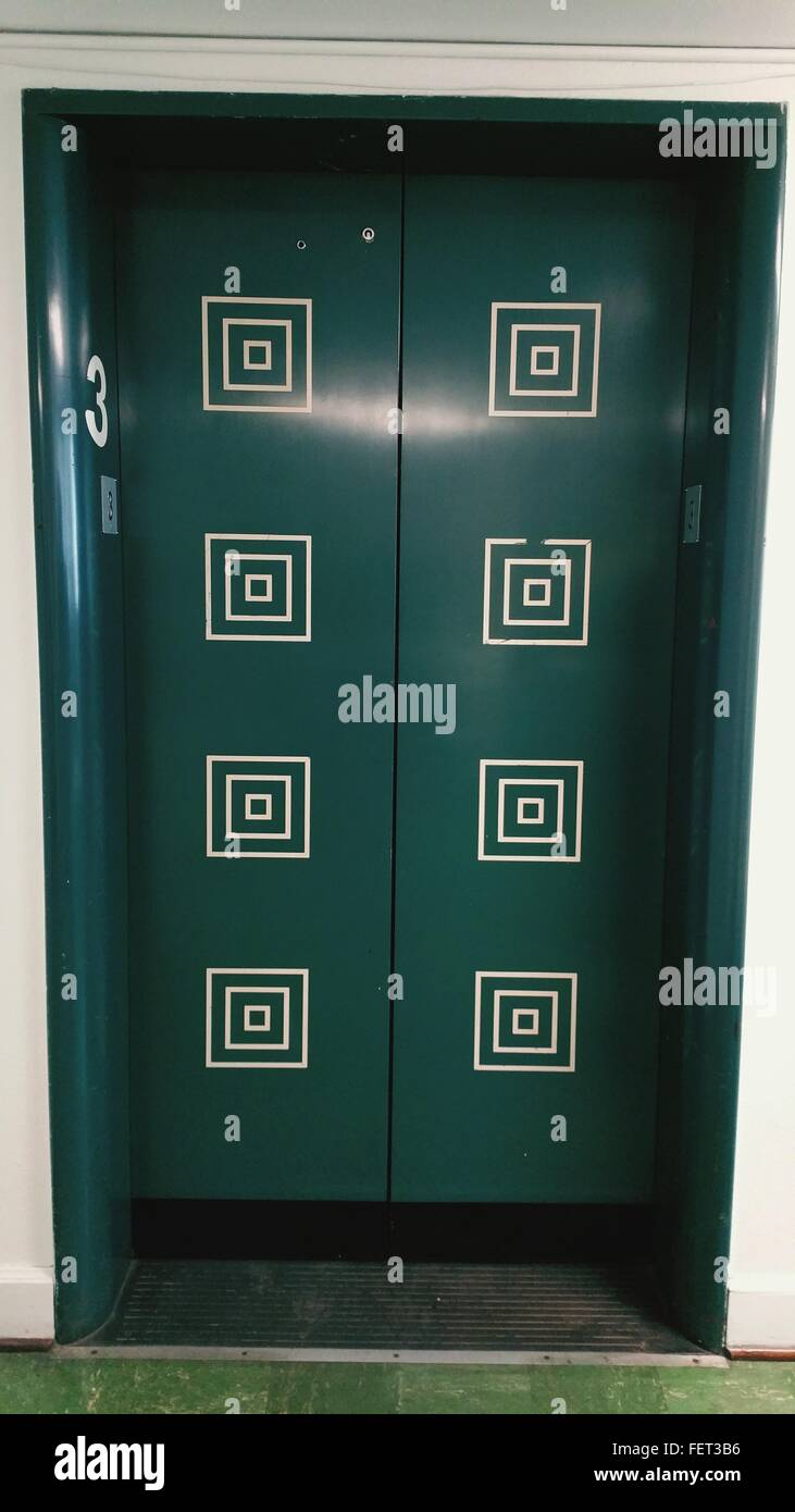 Closed Doors Of Elevator Stock Photo - Alamy
