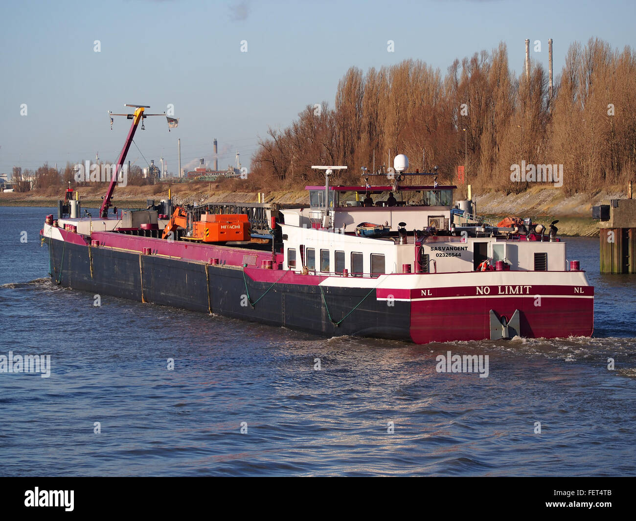 2004 eni 02326544 port of antwerp hi-res stock photography and images ...