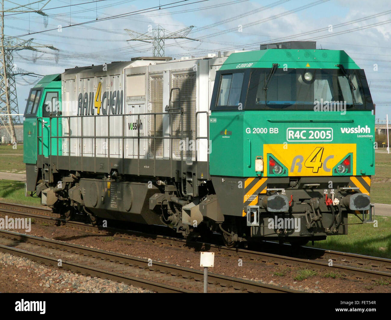 The Vossloh G 2000 BB is a type of diesel-electric locomotive used in ...