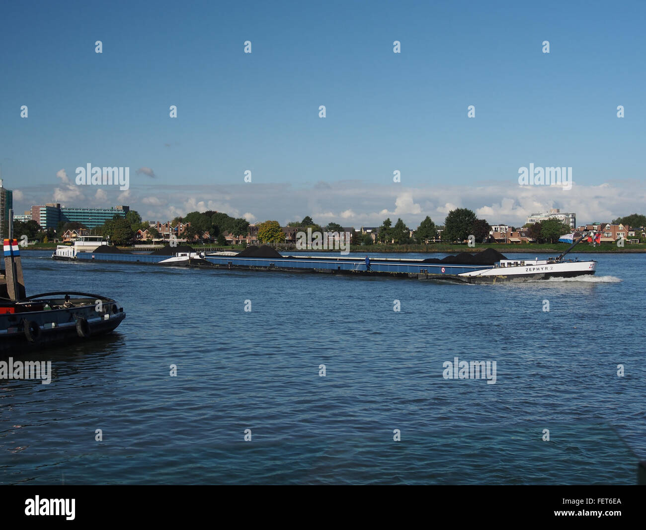 The Zephyr (ship, 1957) and Zephyr 2 (ENI 02331201) are docked in the ...