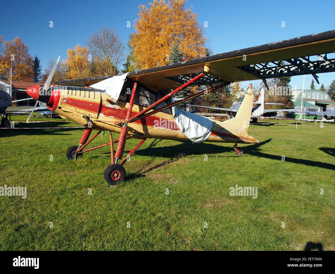 60 aircraft hi-res stock photography and images - Alamy