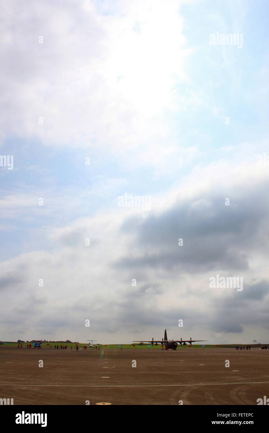 Above runway hi-res stock photography and images - Alamy