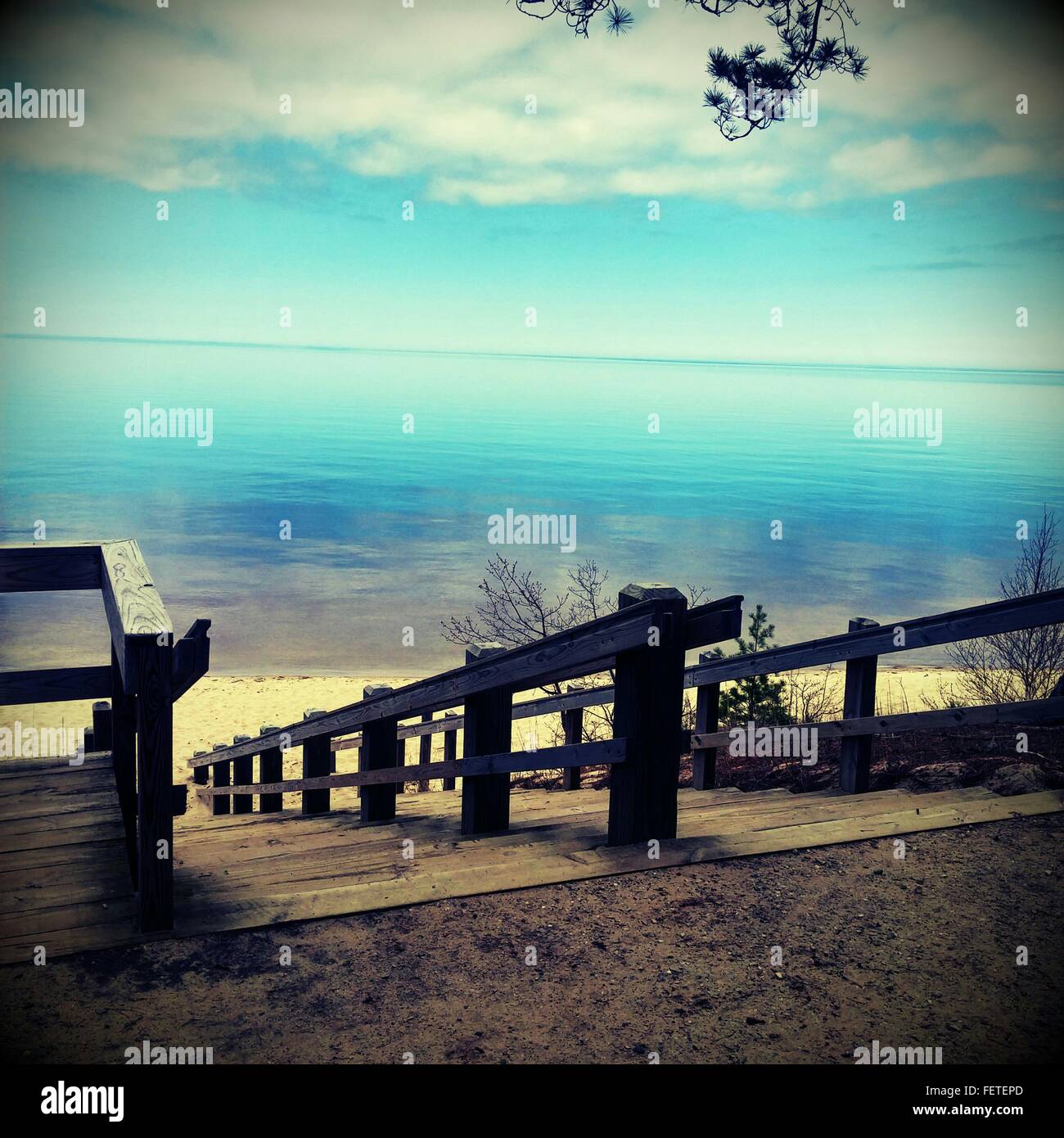 Wooden beach stairs hi-res stock photography and images - Alamy