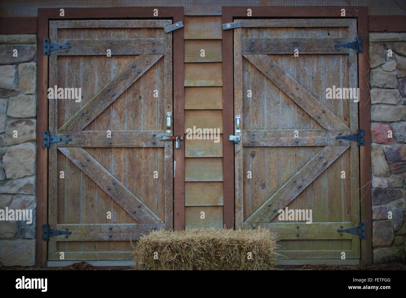 Rustic Barn Door High Resolution Stock Photography and Images - Alamy