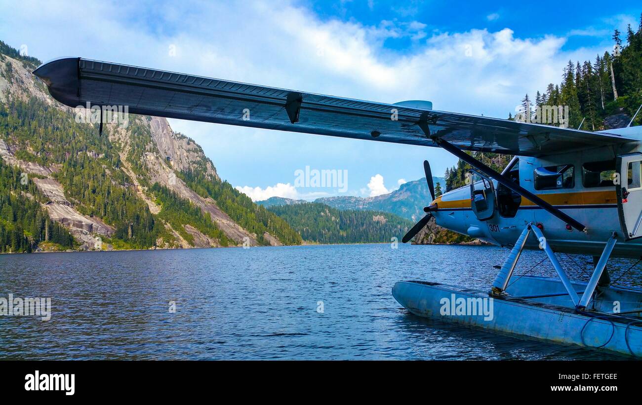 Seaplane on water hi-res stock photography and images - Alamy
