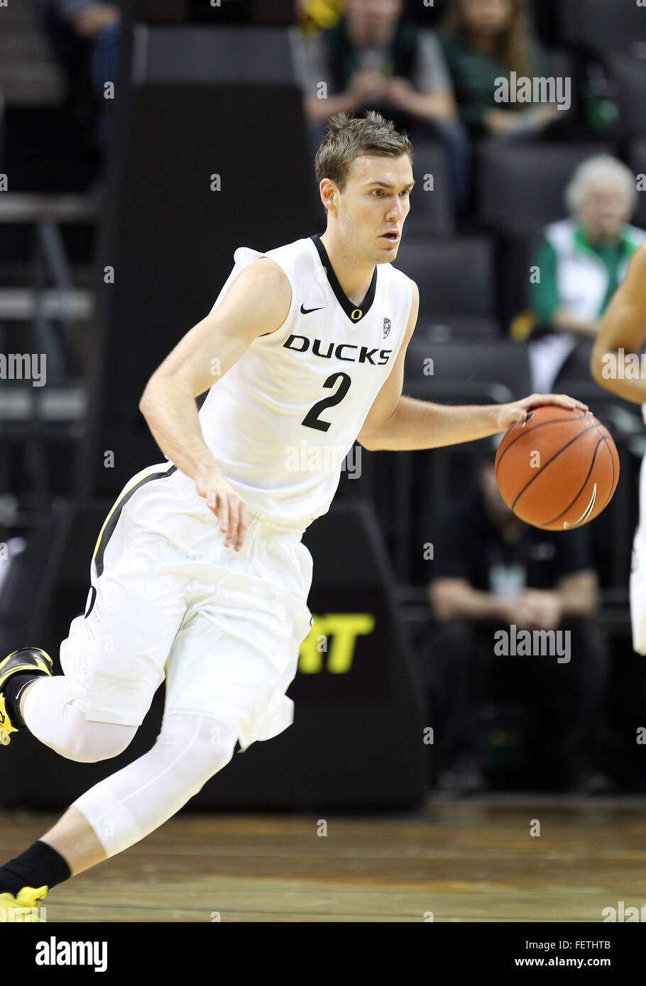 February 7, 2016: Oregon Ducks guard Casey Benson (2) during the NCAA ...