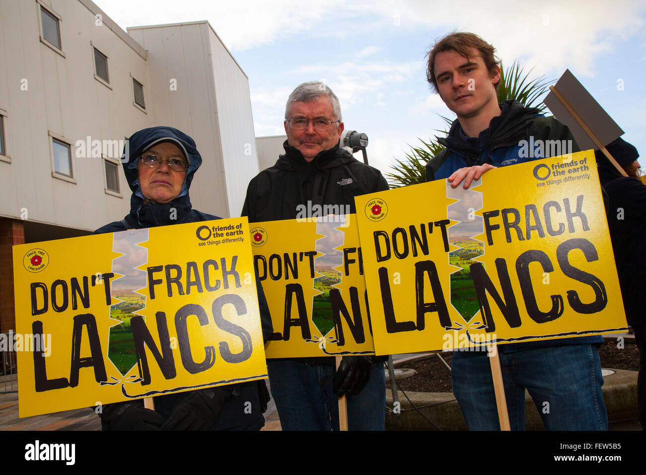 a cuadrilla plumpton frack off anti protest shale gas extraction ...