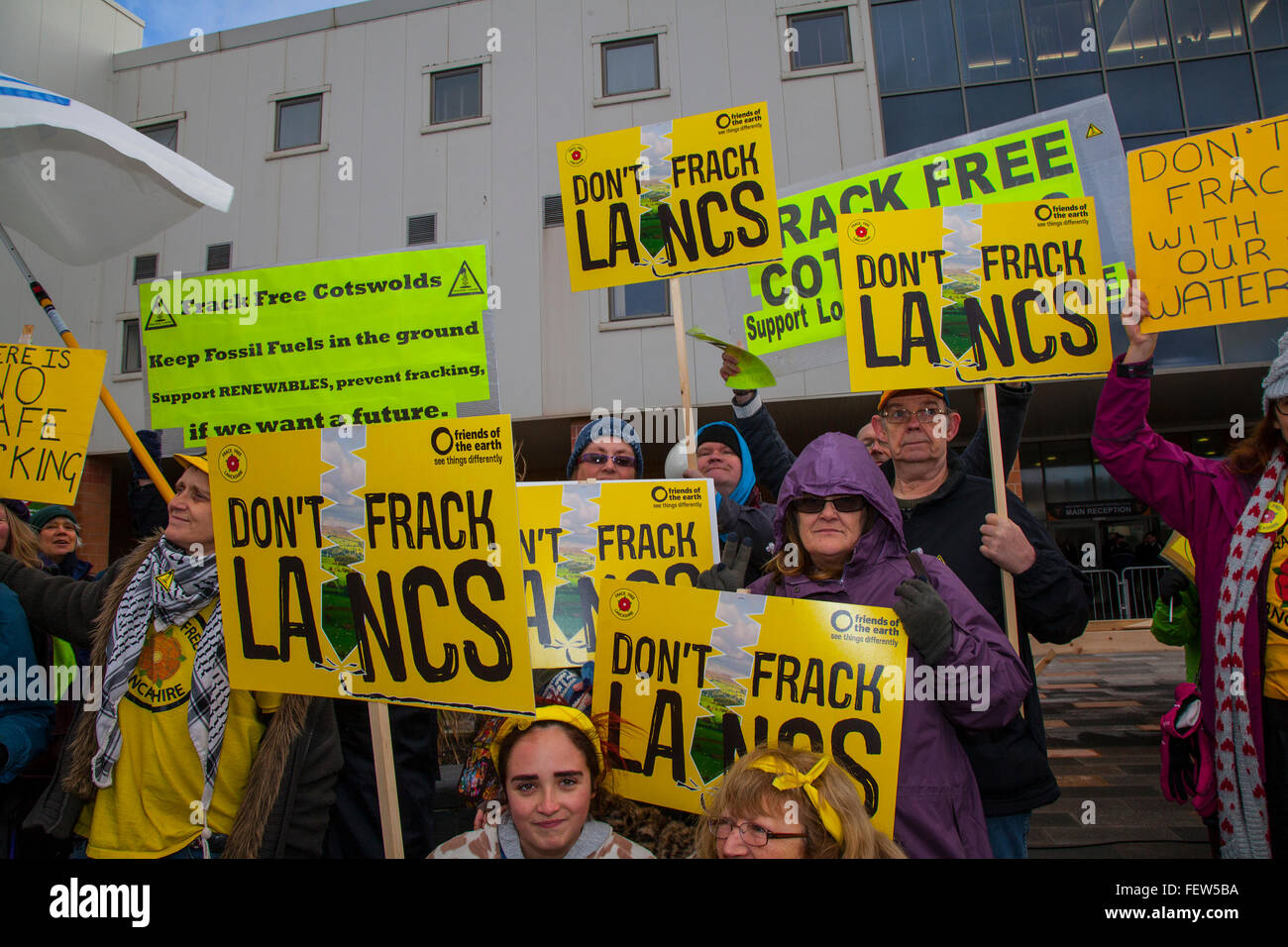 a cuadrilla plumpton frack off anti protest shale gas extraction ...