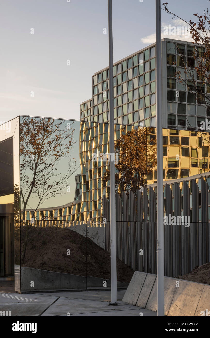 Detail of security lodge on approach. International Criminal Court (ICC ...