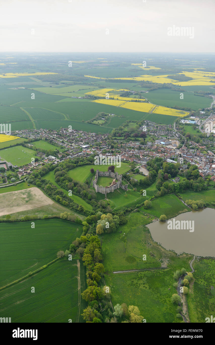 An aerial view of the Suffolk town of Framlingham Stock Photo - Alamy