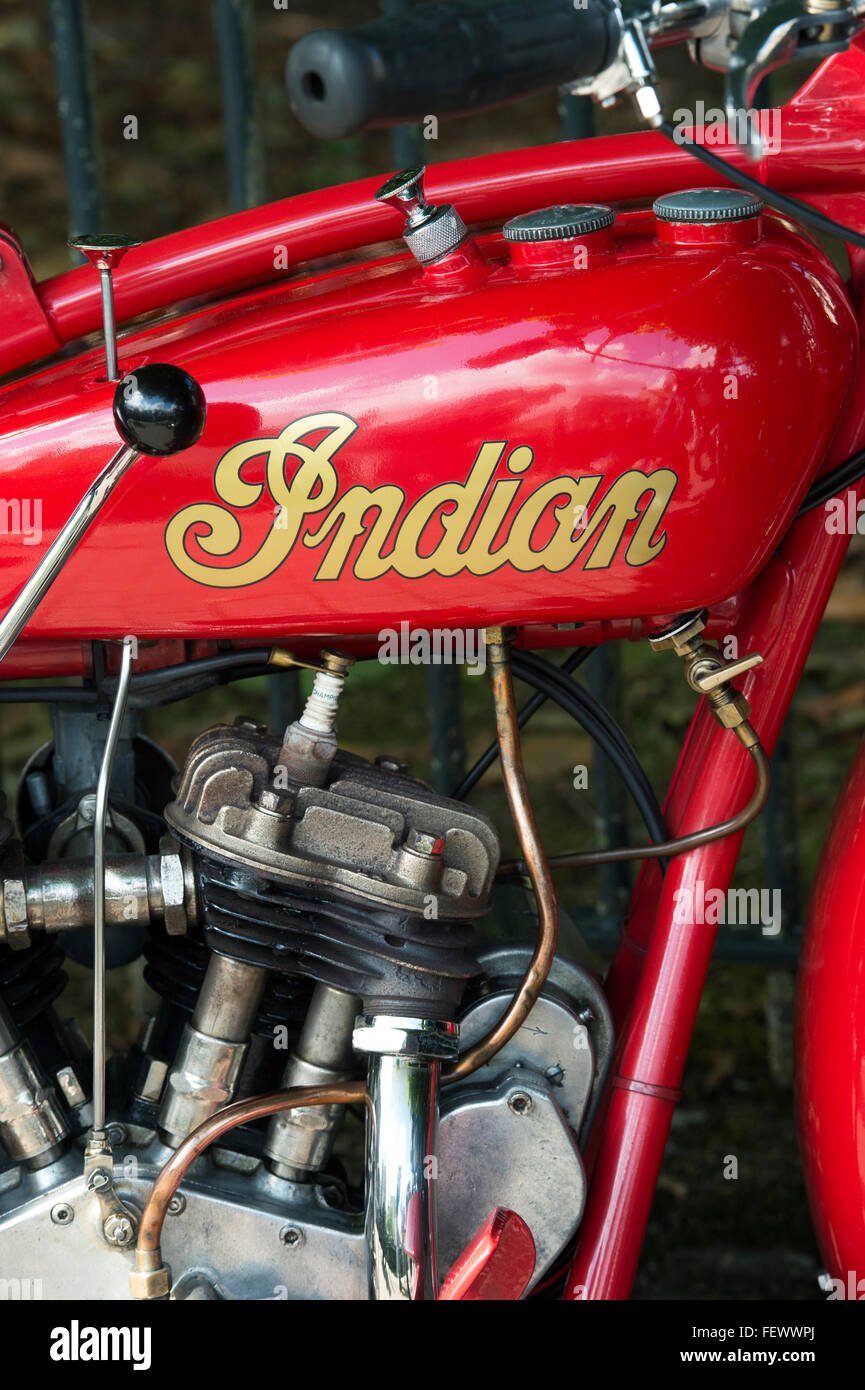 Detail motorcycle gas tank shifter hi-res stock photography and images ...