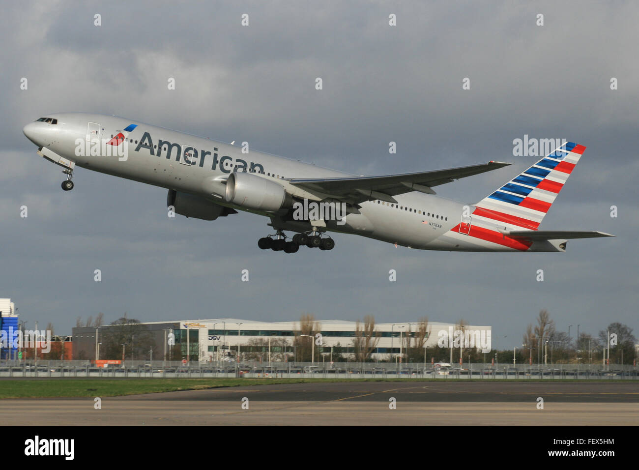 American Airlines Nye Livery 777 American Reveals Boeing 777 Retrofit